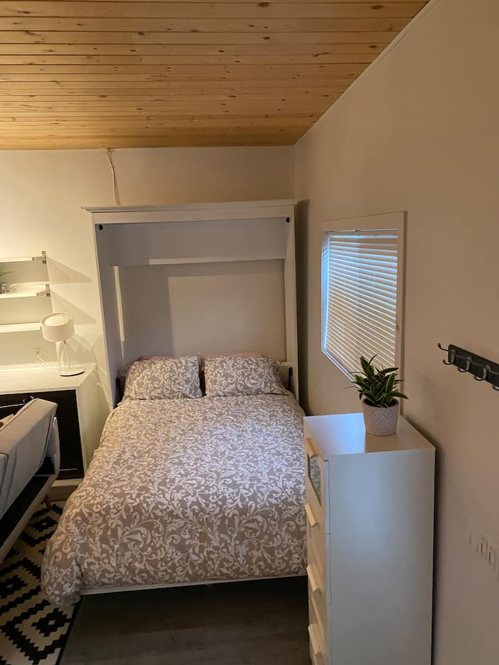 Private Studio Steps To Nature And City Highlights - Vancouver