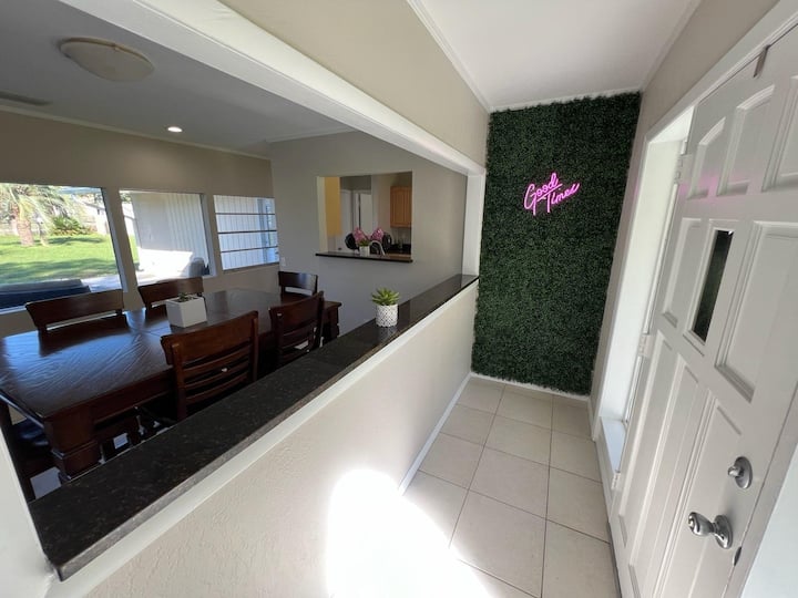 Perfect 3 Bedroom Home In The Heart Of Ocala - Ocala, FL