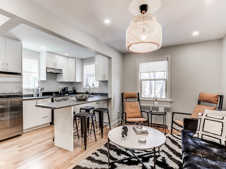 938 Eglinton Top Floor - Toronto