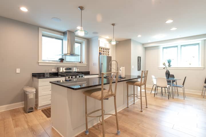 2br/2ba Walterreed,nih Close,walk To Shops, Metro, - Bethesda, MD