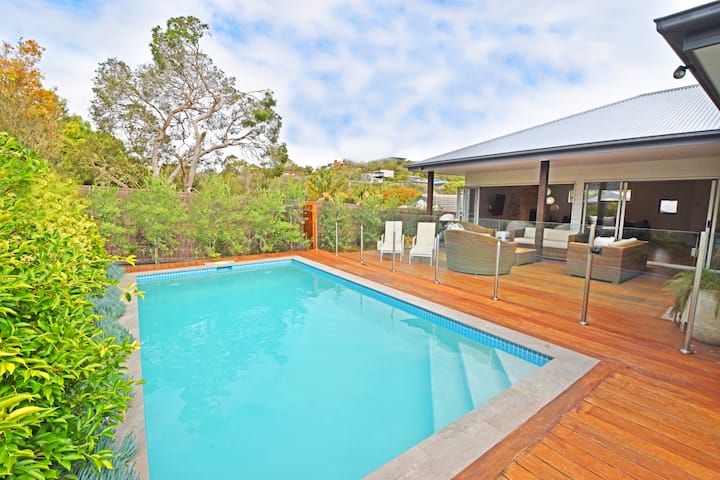 Deluxe Escape With Solar Pool And Nbn - Rye