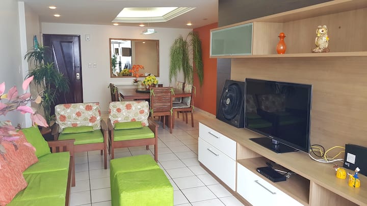 Três Quartos - Vista Do Mar - Junto à Pracinha - Boa Viagem