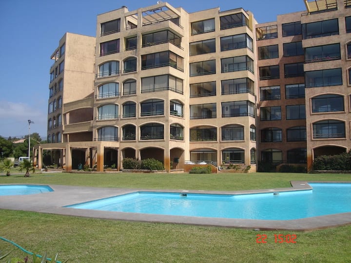 Edificio Aguamarina. Primera Línea. 9 Personas - La Serena