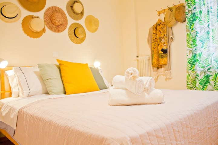 Stylish Apartment Near Acropolis And Syntagma Sqr - Atene