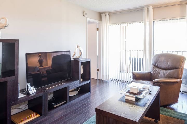 Deluxe Condominium On The Golf Course. 2 Bedrooms - Orlando, FL