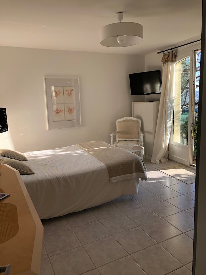Appartement De Deux Pièces Avec Vue Mer - Èze