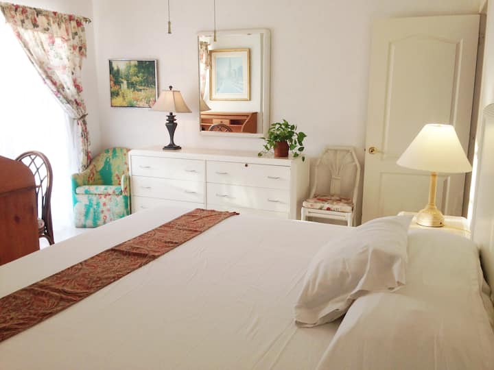 2 Br- 2 Bath- 3 Balconies- 5 Min Walk To The Beach - Bucerías