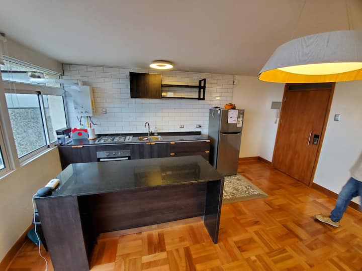 Departamento Renovado - Providencia 8 Piso - Las Condes