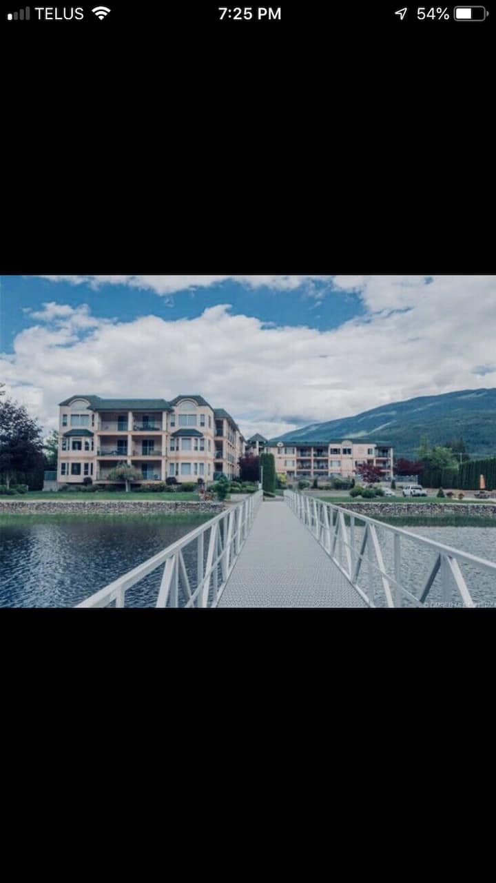 Sicamous Waterfront Condo With Your Own Boat Slip! - Sicamous