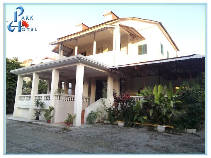 Park Hotel Single Room - Port-au-Prince