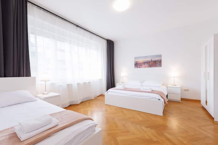 New 120 M2 3bdr+lv, 4xacs, Elevator, Top Location - Zagreb