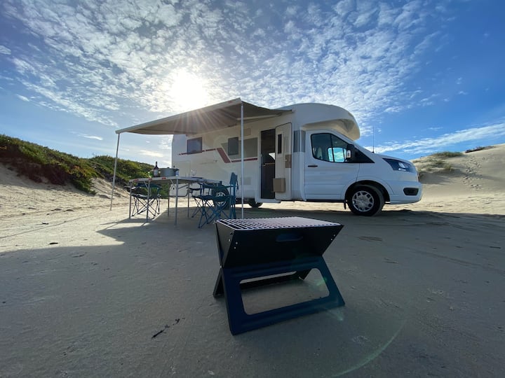 Teilintegriertes Wohnmobil 265 Tl In Porto - Labruge