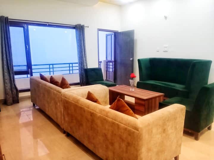 Amazing View Pine Tree /Bbq/bonfire/ Balcony/lobby - Kasauli