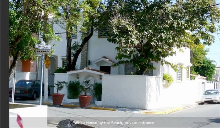 White House By The Beach, Beach Block. - San Juan, Puerto Rico