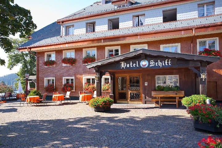 Privatzimmer ∙ 1 Schlafzimmer ∙ 4 Gäste - Schluchsee