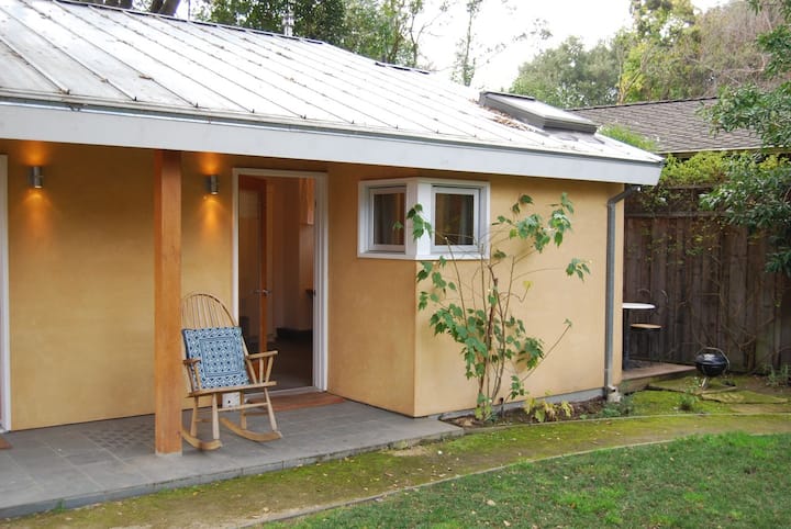 Cozy Garden Studio In Menlo Park - Palo Alto, CA