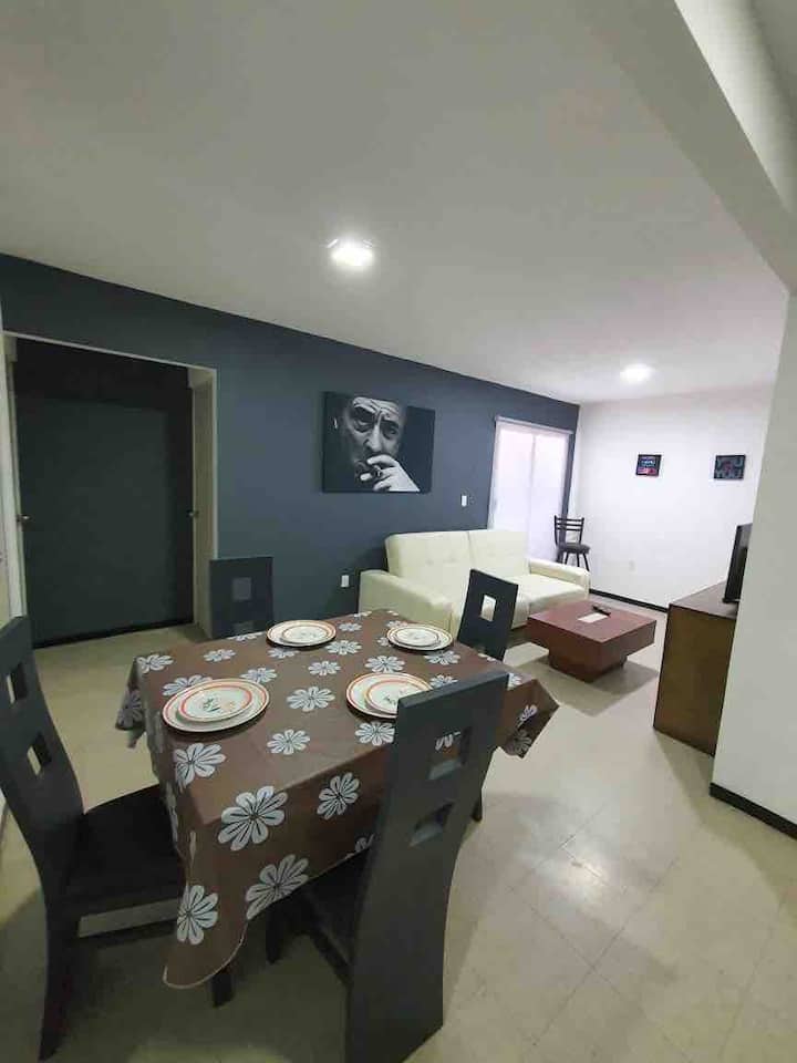 Cómodo Departamento En Villas Del Refugio - Querétaro