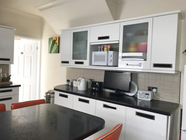 Great Airy 2 Bed Maisonette In Kemp Town - Brighton