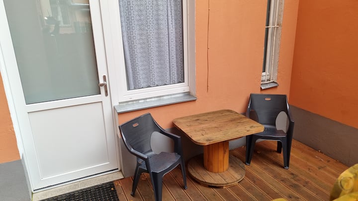1. Gemütliche Zwei-zimmer Wohnung Mit Der Terrasse - Berlín