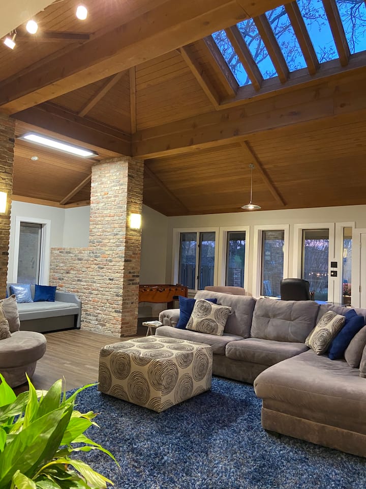 Bentonville Backyard Oasis - Bentonville, AR