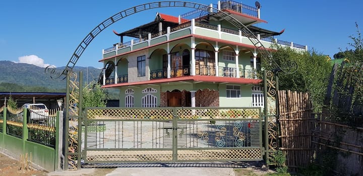 Meadow Muse Backyard House - Ziro