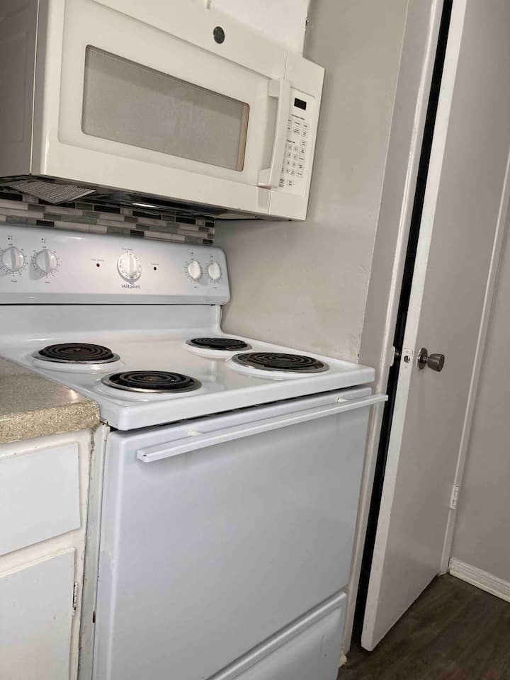 Lovely 2 Bedroom Suite - Biloxi, MS