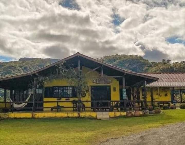 Casa De Campo Pousada Recanto Das Borboletas. - Bom Retiro