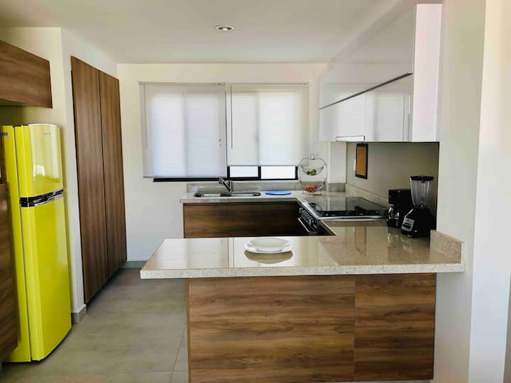 Hermoso Departamento En Jardines Del Moral. - Leon