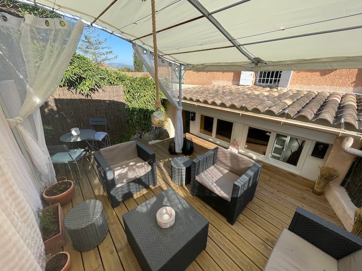 Joli Mazet Golf De St Tropez - Font Mourier - Cavalaire-sur-Mer