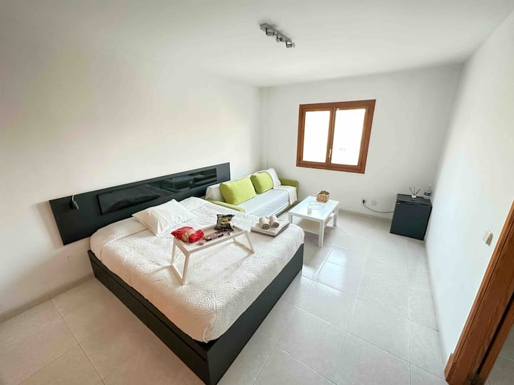 Habitación Amplia De Matrimonio Con Baño Privado - Platja de Palma