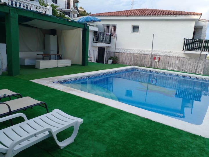 Ven Disfruta Al Aire Libre En Familia O Con Amigos - Peníscola