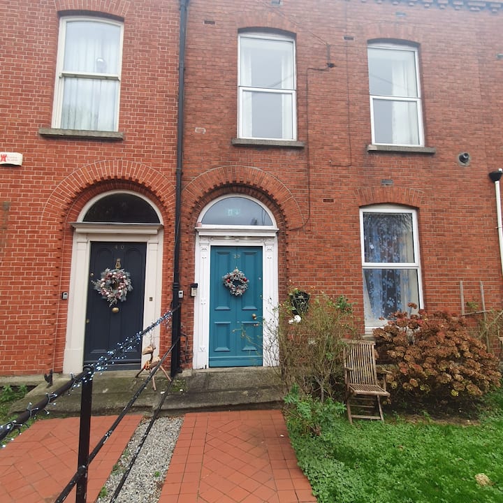 Bl5.1 Bedroom Flat+kitchen/sittingroom,portobello - Dublin