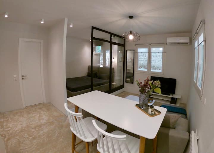 Renovated Apartment In Kifissia Center Near Metro. - Kifisia