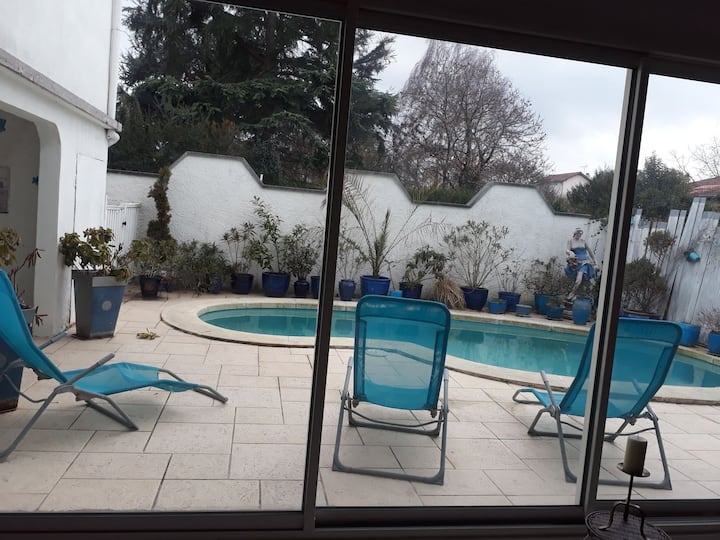Tarbes Maison Pour 10-11 Personnes - Tarbes