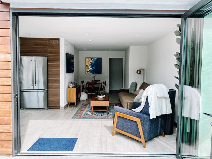 Modern Beach House Steps From Bay- 3 Bed/1 Bath - Newport