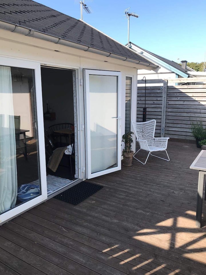 Modern Stuga På Lugna Tyludden/tylösand - Halmstad