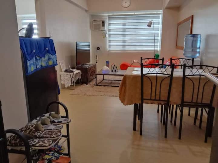 12flr,41sq, 1br,2 Beds, Wifi,2ac,2tv,h2o Dispenser - Iloílo