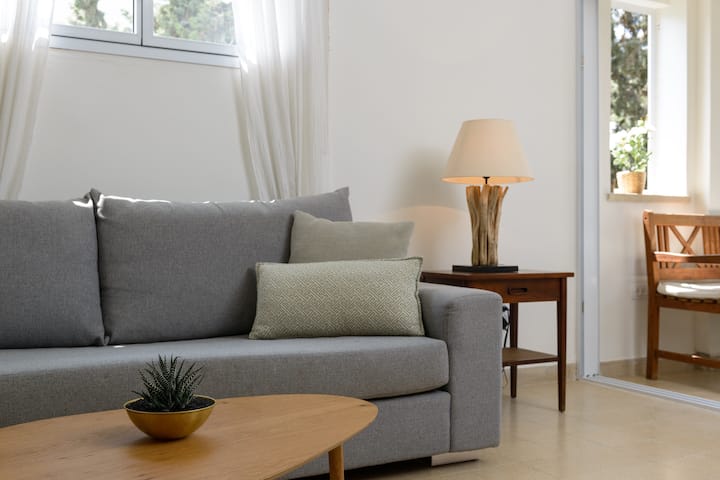 Tlvian Apt On Bengurion Blvd With Terrace&elevator - Tel Aviv-Jaffa