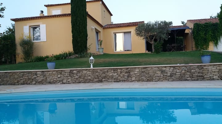 Villa  4 Etoiles Climatisée Avec Piscine Chauffée - Uzès