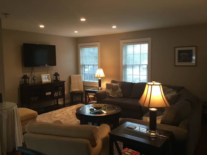 "Bunk Room"....sleeps 3 - Nantucket, MA
