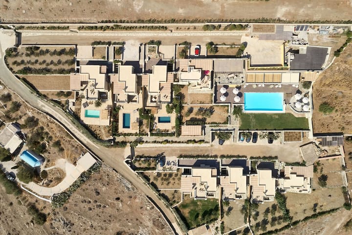 Diles & Rinies Estate 8 Luxury Villas (Sleeps 60) - Greece