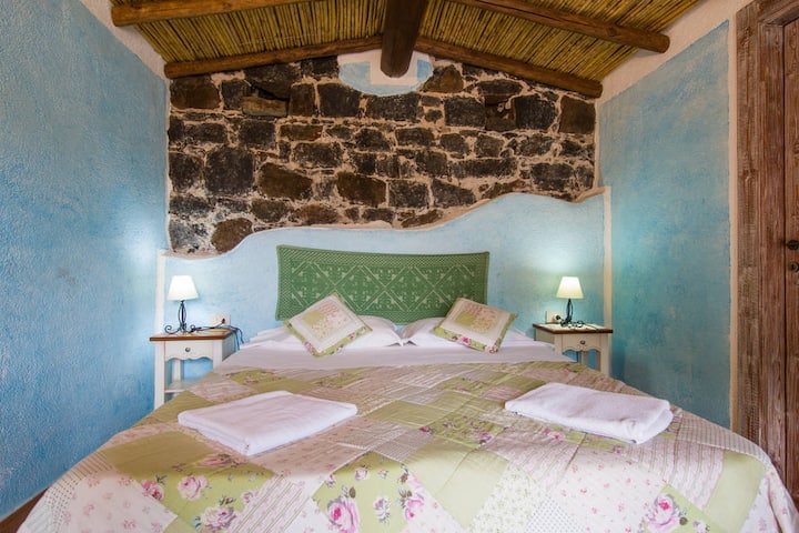 Neule - Quadrupla - Dorgali