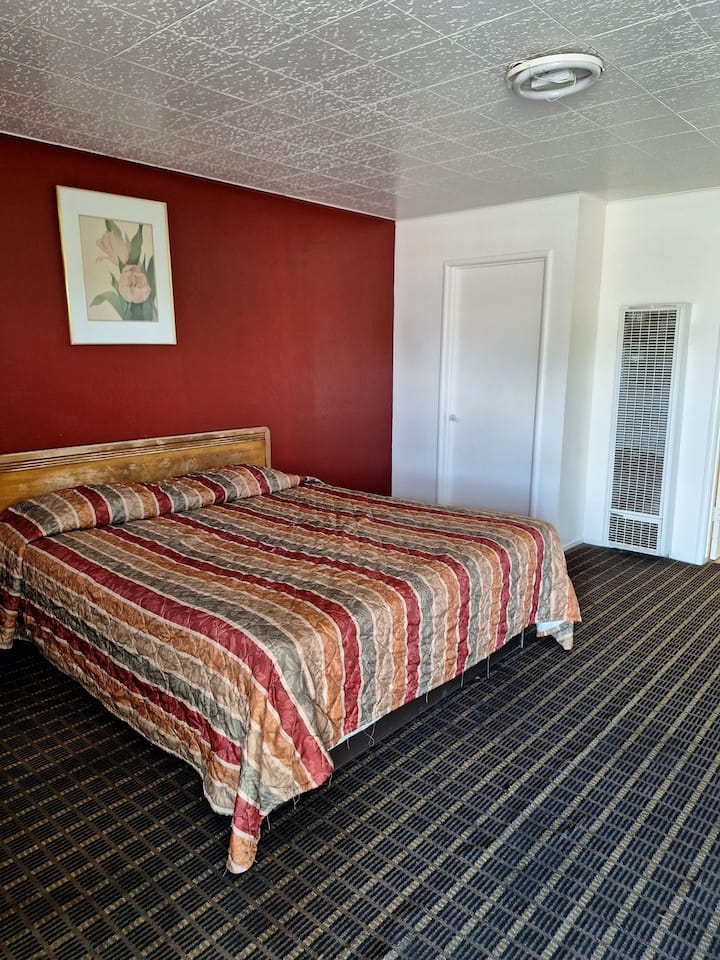 Oak Motel - Modesto, CA