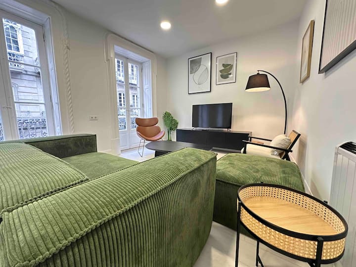 Velazquez Moreno 34 + Parking Gratis By Ybh - Vigo