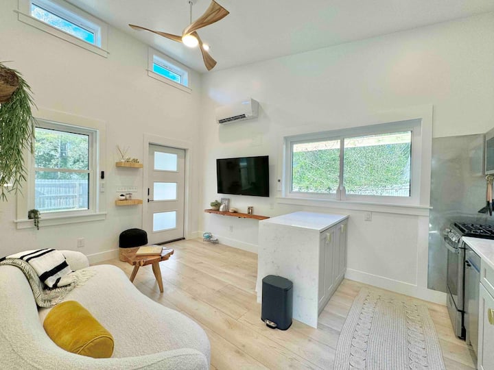 The Island Peach*uncw/beach*fenced Yard - Wilmington, NC