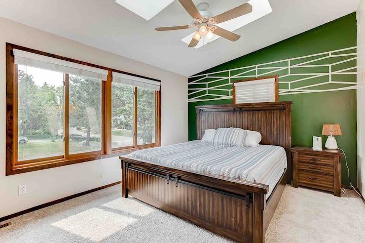 Home Away From Home- Eden Prairie, Mn - Eden Prairie, MN