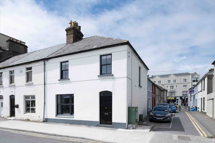No. 20 On The Harbour
4 Bed City Centre Property - Galway