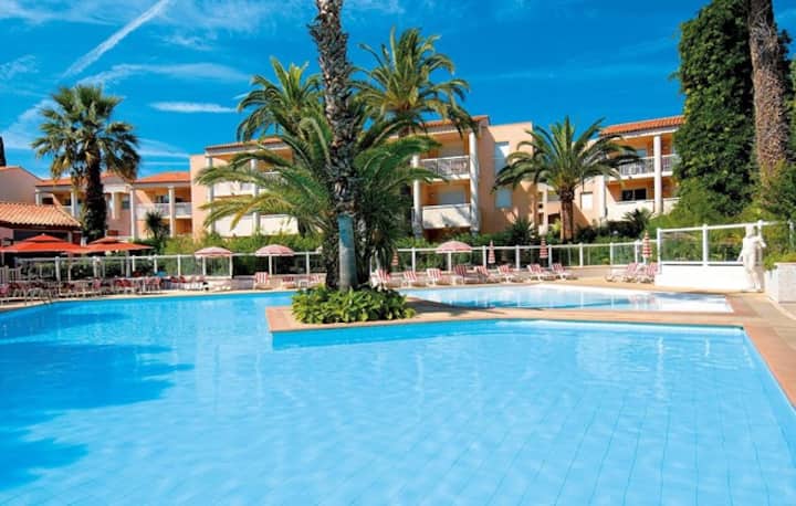 Logement Entier 3 Pieces
Piscine / Tennis / Plage - Plage de la Garoupe