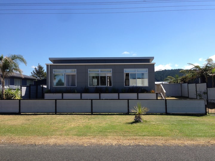 Easy Living Bach Whangamata - Whangamatā