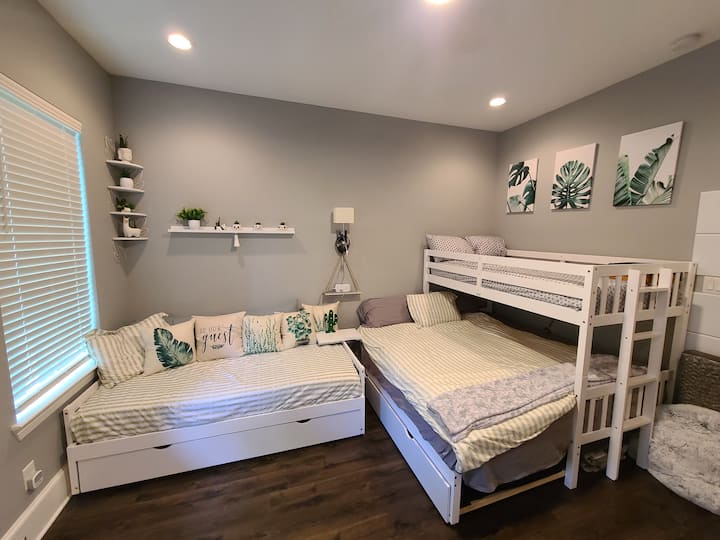 Private Double King Studio In A Perfect Location!⭐ - Houston, TX